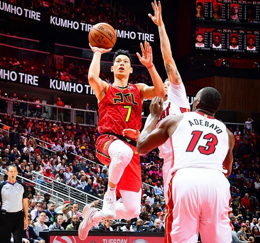 林书豪展示赛场照：我努力朝着目标前进_凤凰网