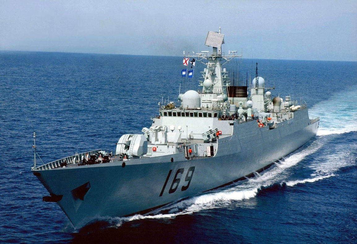 舰闻杂谈：首次拥有远程打击和区域防空能力的052B型_凤凰网军事_凤凰网