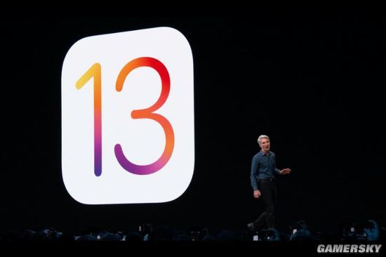 苹果iOS 13发布：启动速度提升1倍 新增黑暗模式__凤凰网
