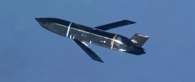 美军升级LRASM导弹 将对中国海军造成何种威胁？_凤凰网