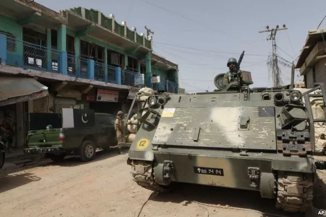 国产VN-12步战车物美价廉，却5年卖不出去，为什么？_凤凰网