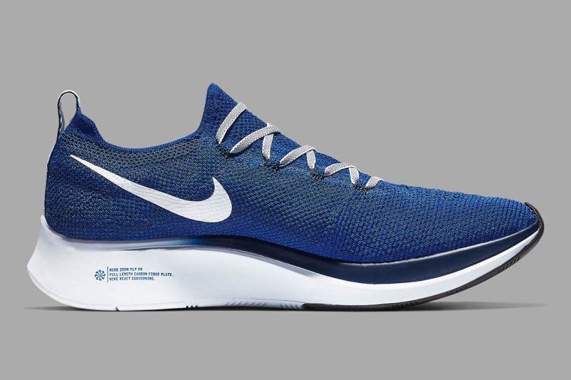 抢先预览 Nike Zoom Fly Flyknit 全新深蓝配色__凤凰网