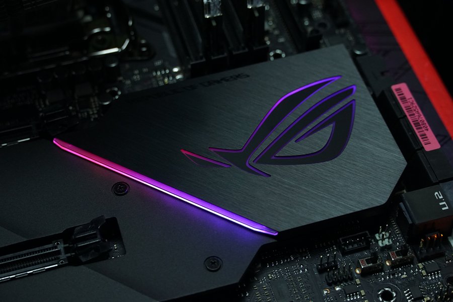 X299平台新旗舰 华硕玩家国度 R6E OMEGA主板评测__凤凰网