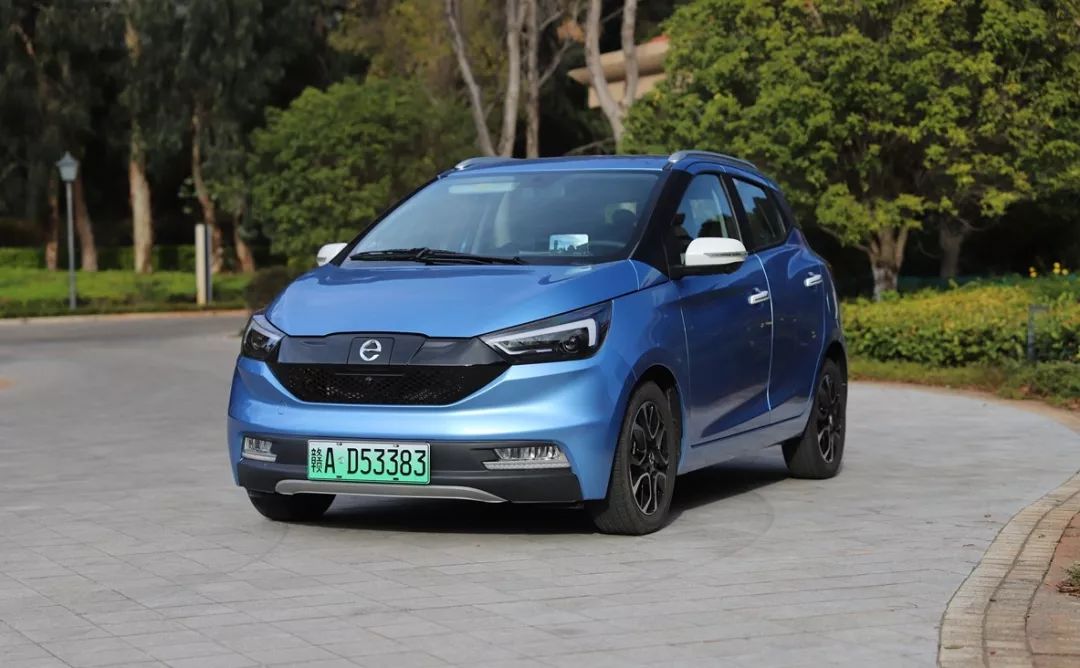 这么好看、好玩、配置高的A00级电动车还是第一次见，一开就喜欢上了_凤凰网汽车_凤凰网