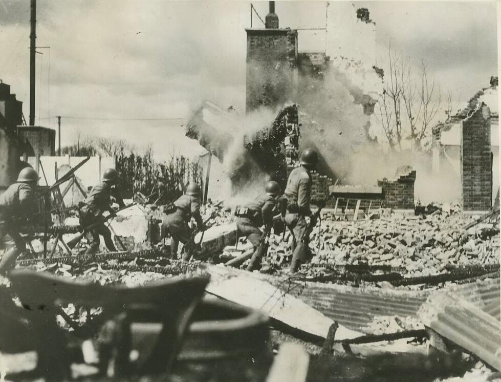 淞沪会战有多惨烈？中央军一天打光一个师，桂系六个师全军覆没__凤凰网